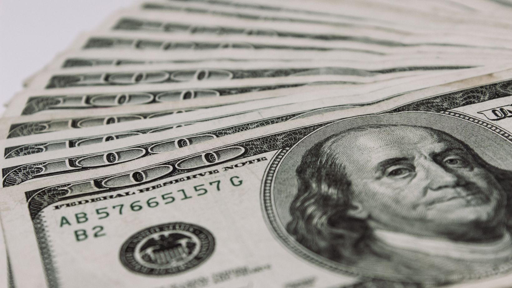 How Social Media Math Trends Explain Poor Money Decisions